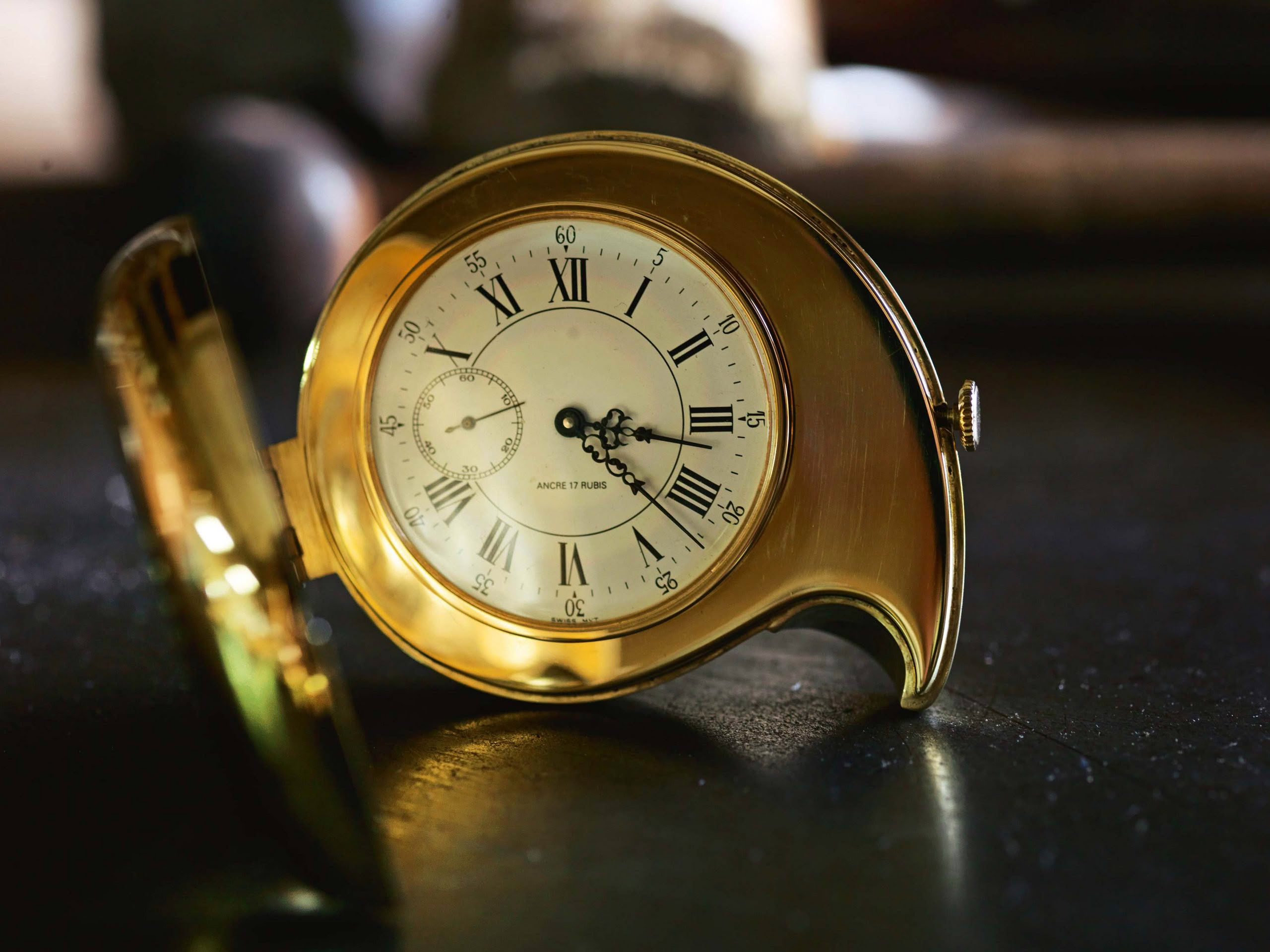 Policeman by day, silversmith by night