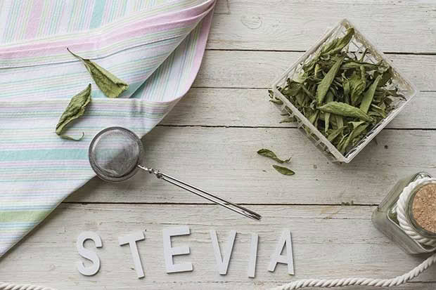 How to substitute stevia in baking and preserves