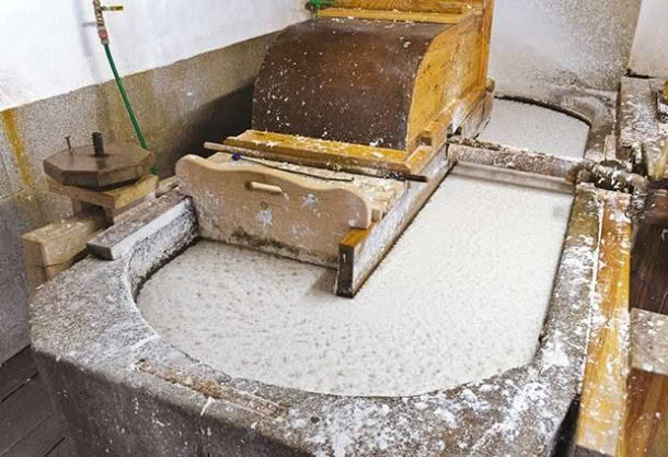 How the Papermill in Whangarei make beautiful paper from plant fibres ...
