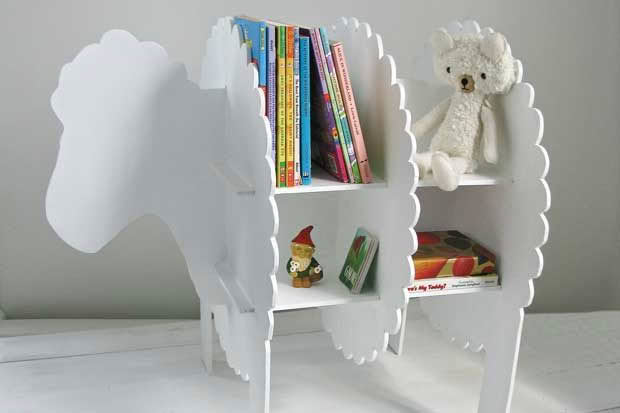 DIY: Make an easy sheep-shaped bookcase