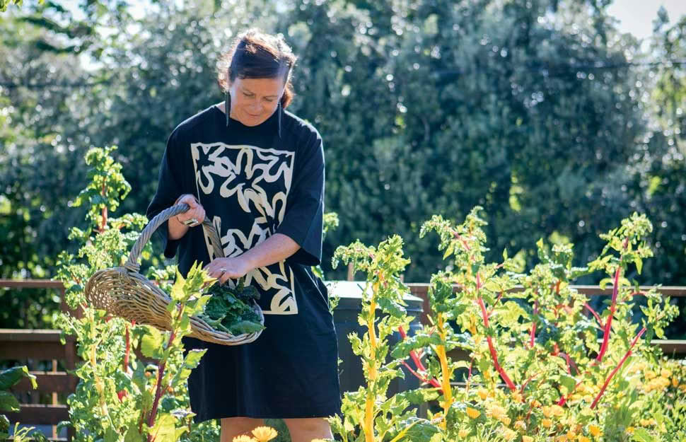 Sarah Hopkinson transforms the front lawn of her 800sqm section into a ...