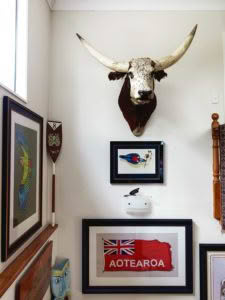 At home with Northland artist Lester Hall