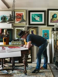 At home with Northland artist Lester Hall