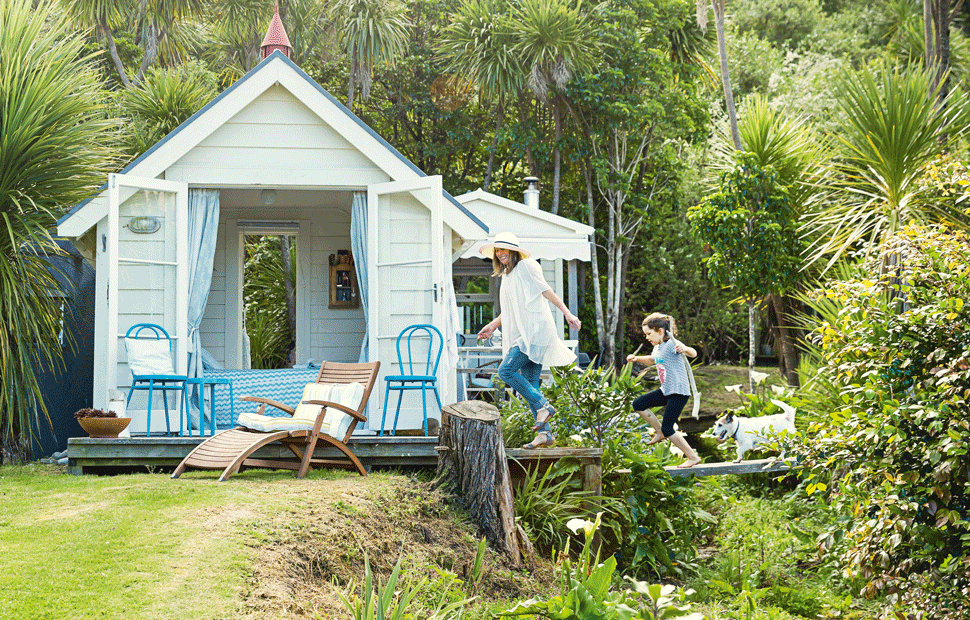 Summer sleepouts, simplified: A guide to building laws, specs and ...