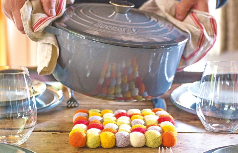 DIY: Make a cute-and-colourful felt ball trivet