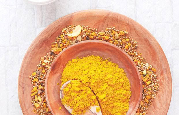 Are spices a superfood? 7 tasty ways to add spices and homemade curry ...
