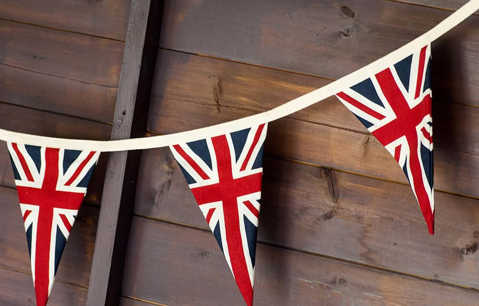 DIY: How to make bunting fit for a King's coronation